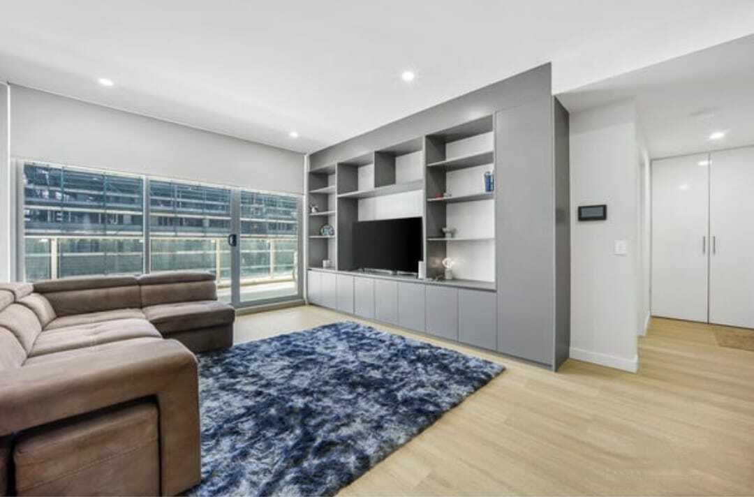 Aaron Real Estate - Sought-after location!