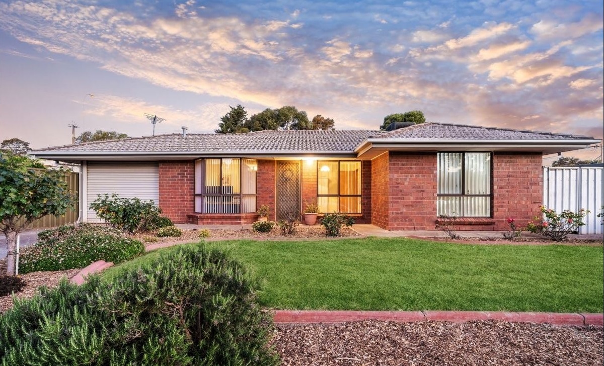 Bailey Property - Convenience at your door step!