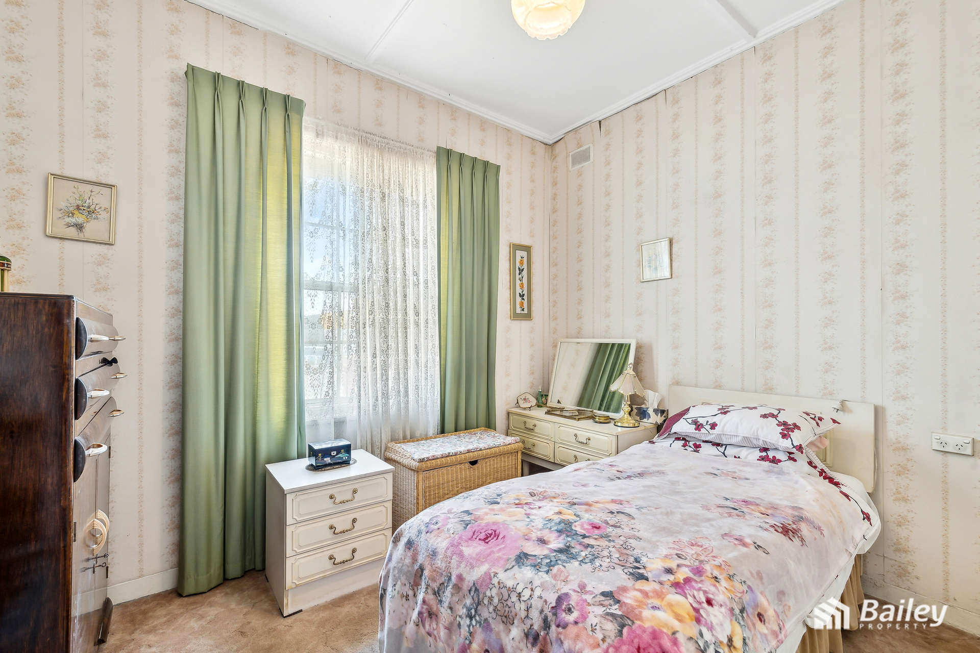 Bailey Property - Surprisingly spacious!