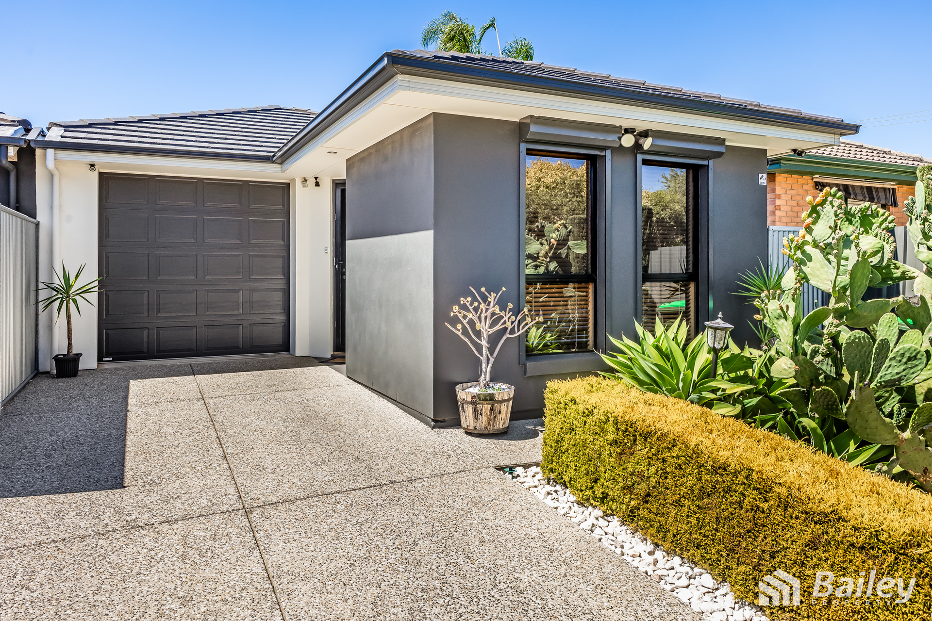 Bailey Property - A Sprawling Single Level Executive Residence