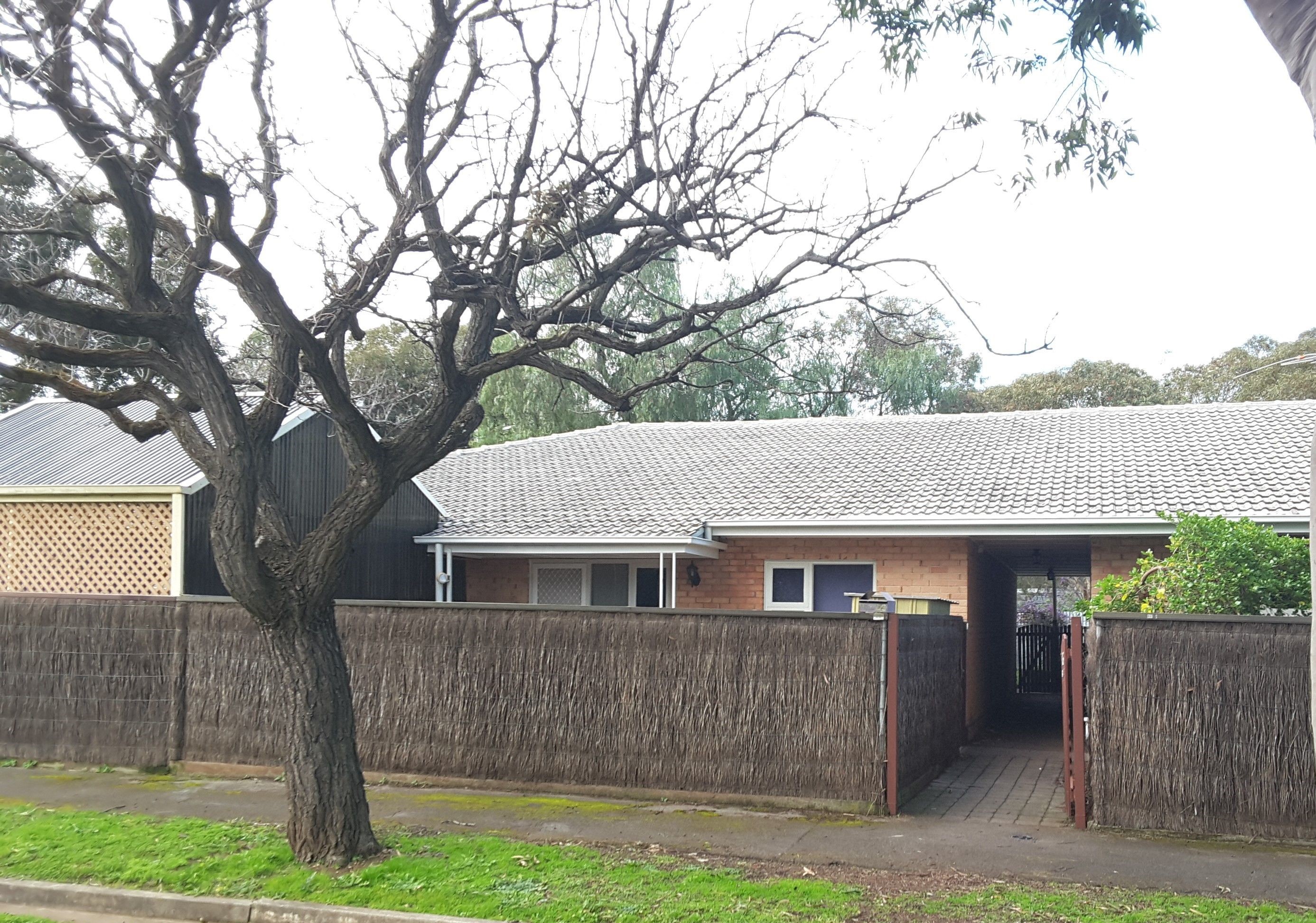 Bailey Property - Cosy One Bedroom in quiet location close to the Heart ...