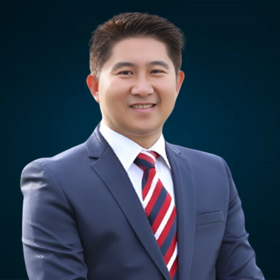 Consultant - Corey Le - Director - BigginScott