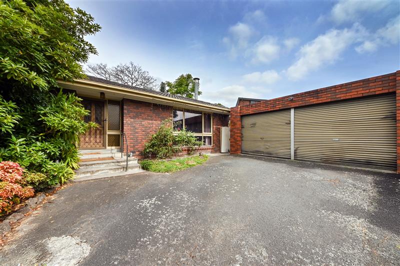 Large Family Home - Great Location - BigginScott