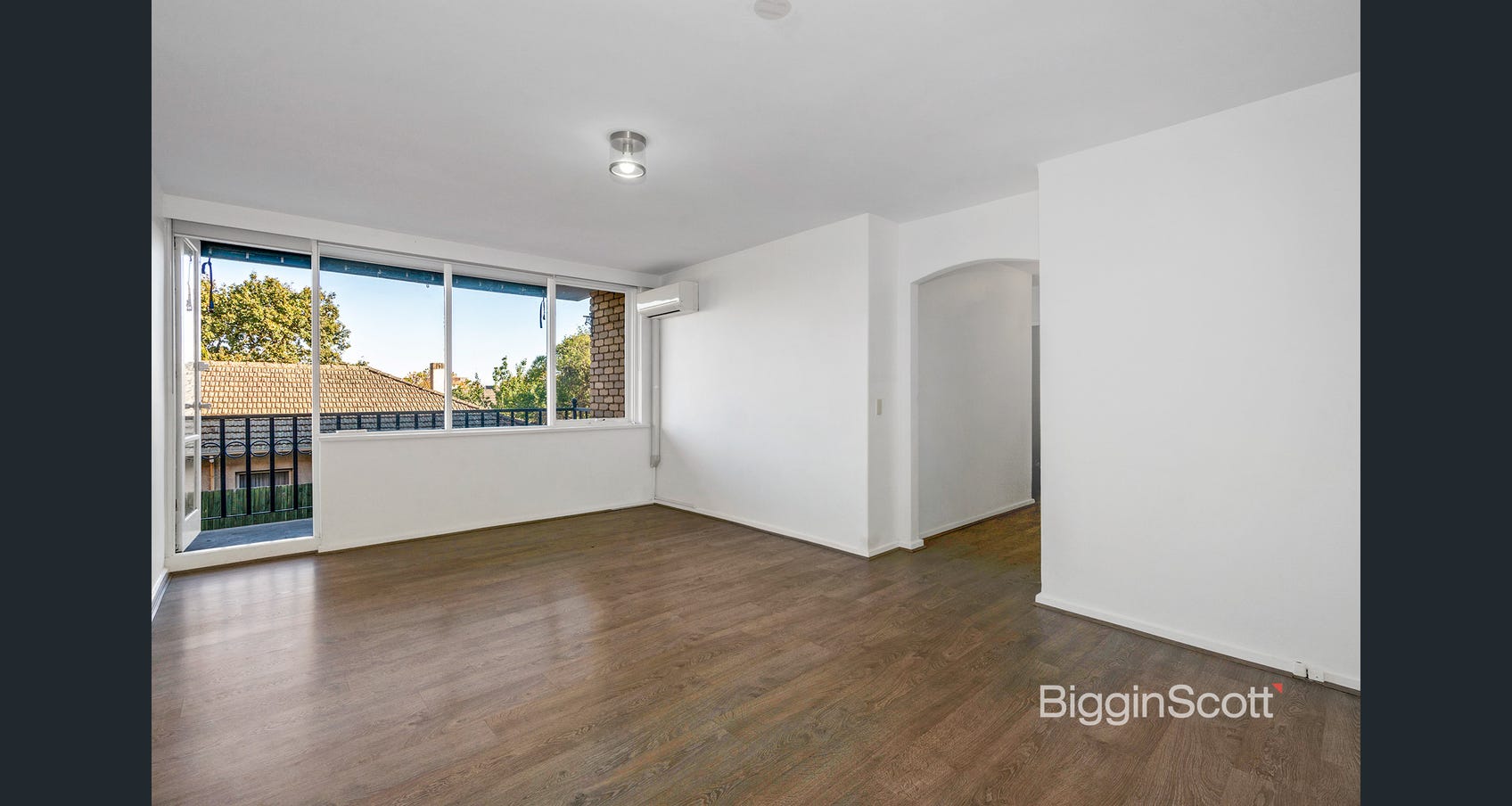 SPACIOUS THREE BEDROOM - BigginScott