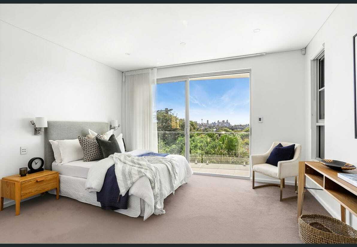 Modern Upscale Residence with Extensive Harbour Panorama - Gefen Group ...