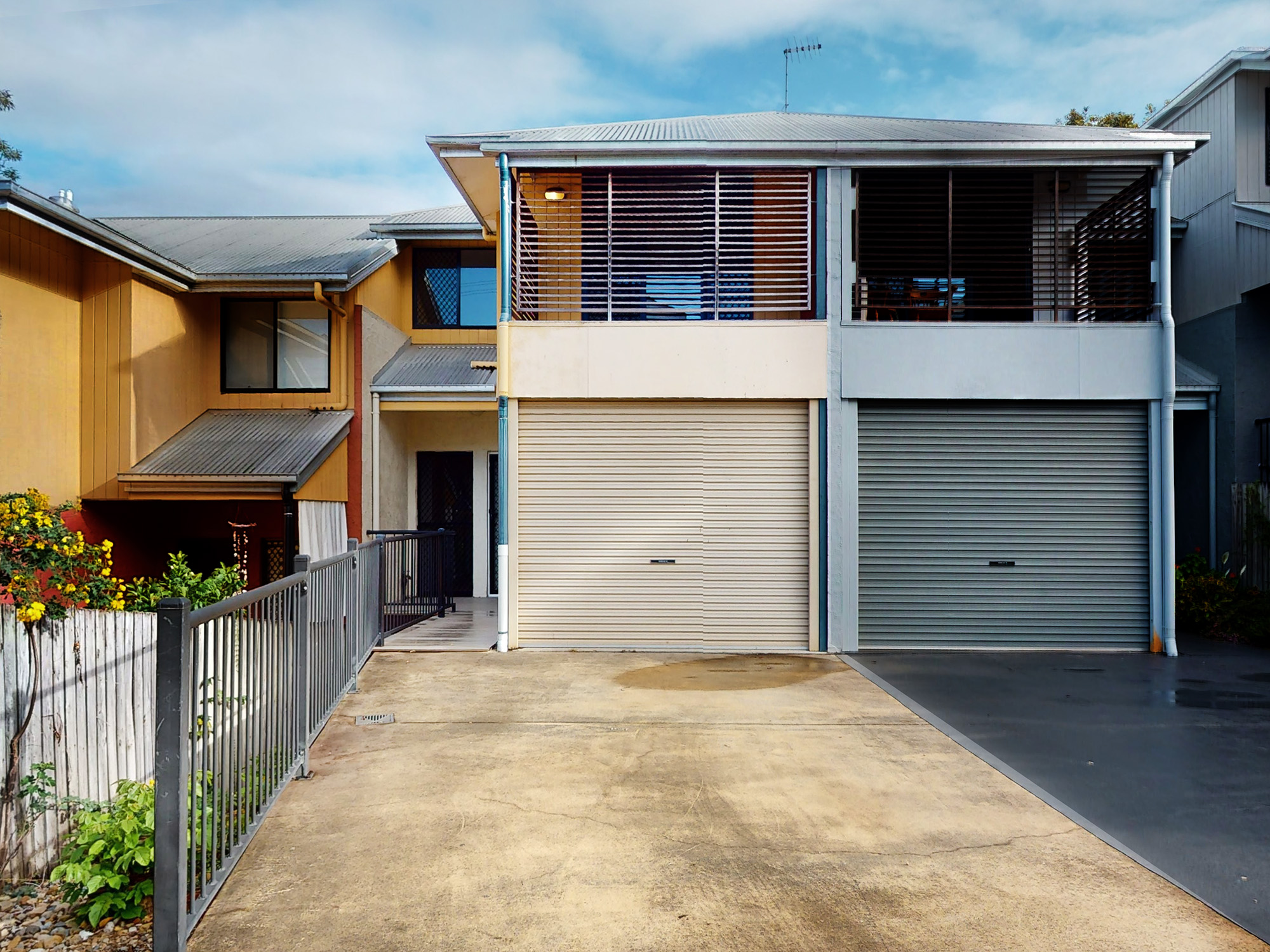 STUNNING AND SPACIOUS HOME IN SOUGHT-AFTER TOOWONG! - Code Property ...