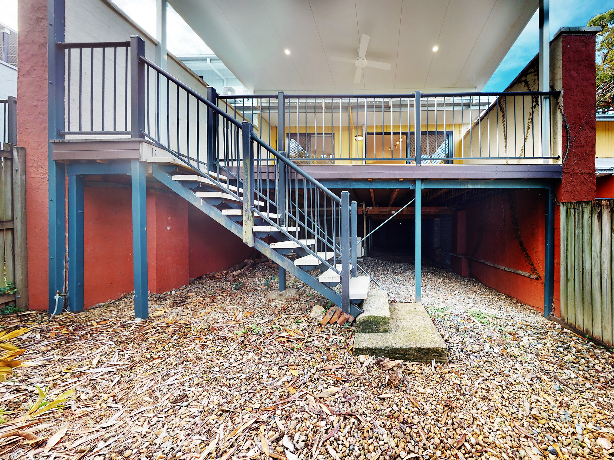 STUNNING AND SPACIOUS HOME IN SOUGHT-AFTER TOOWONG! - Code Property ...
