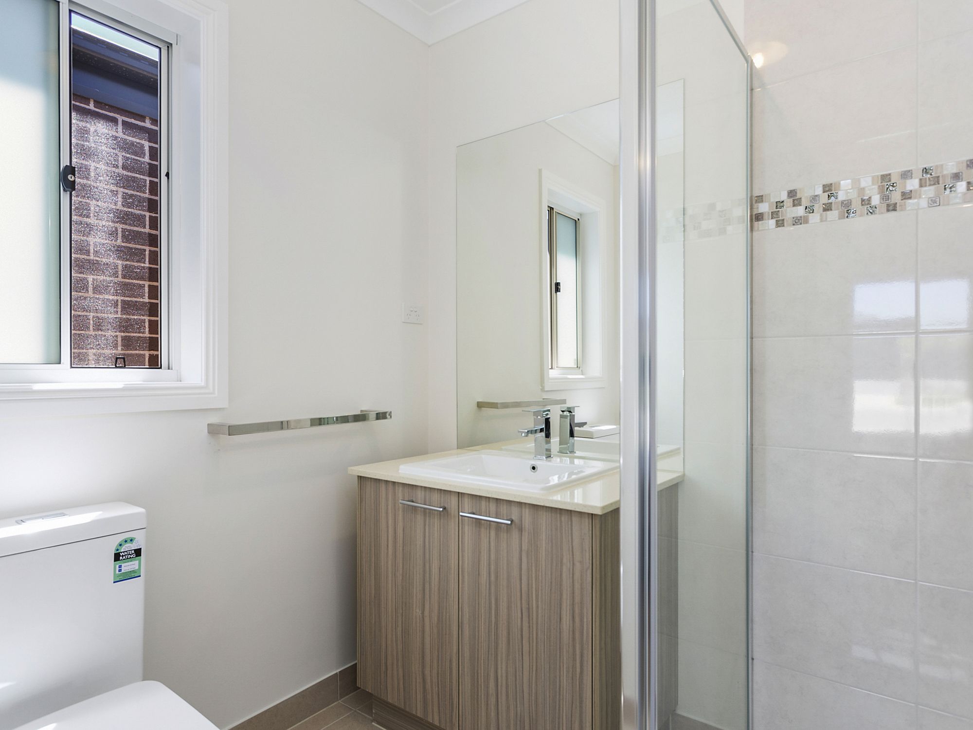 Australian National Real Estate - BRAND NEW GORGEOUS FAMILY HOME ...