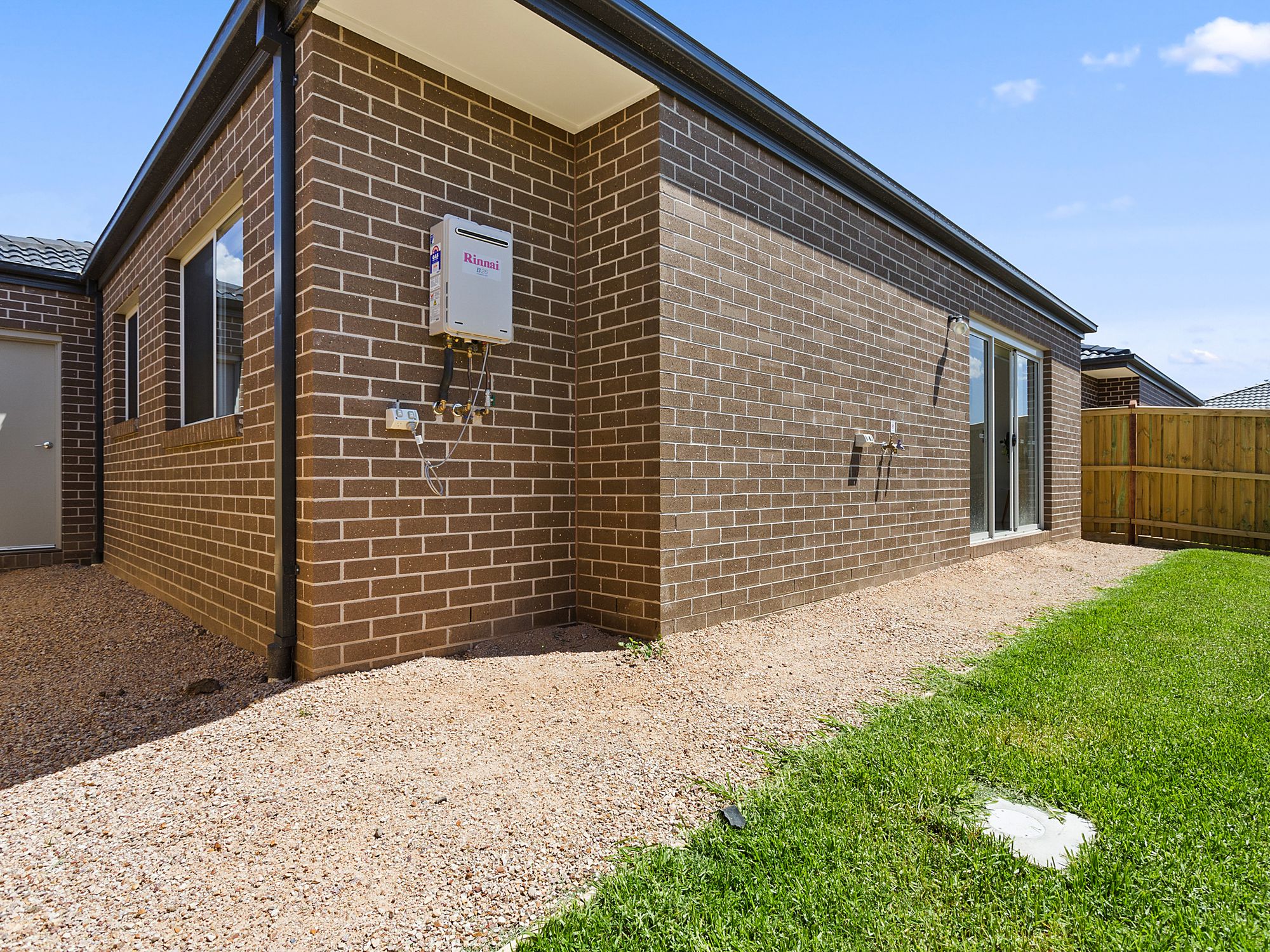 Australian National Real Estate - BRAND NEW GORGEOUS FAMILY HOME ...