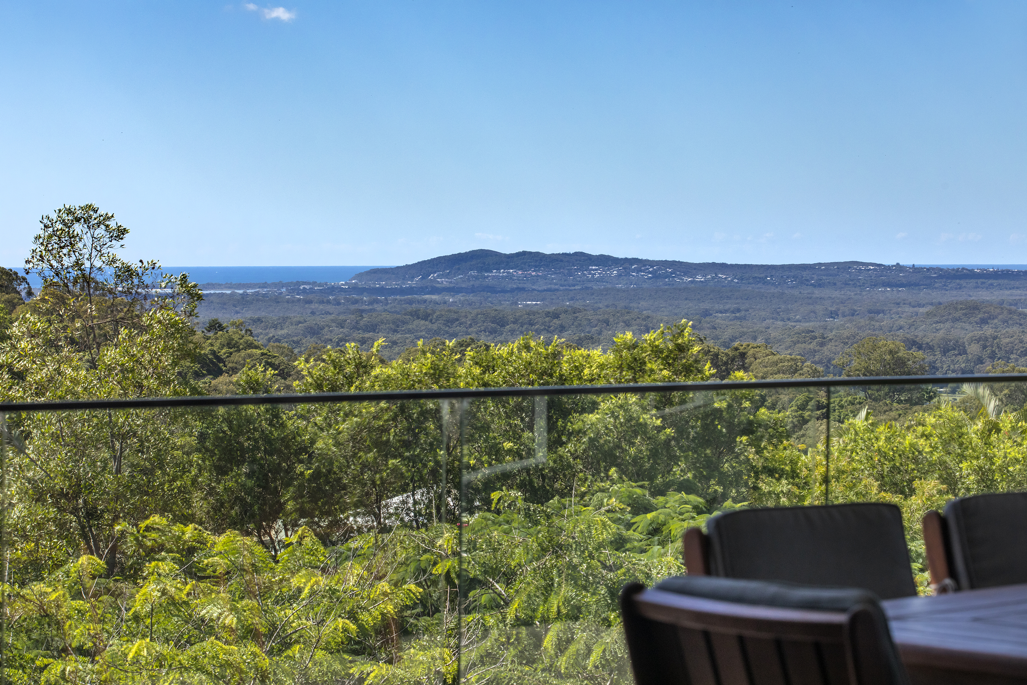 David Berns Real Estate - “FAMOUS ARTISTS HOME” PARALLEL TO THE COAST ...