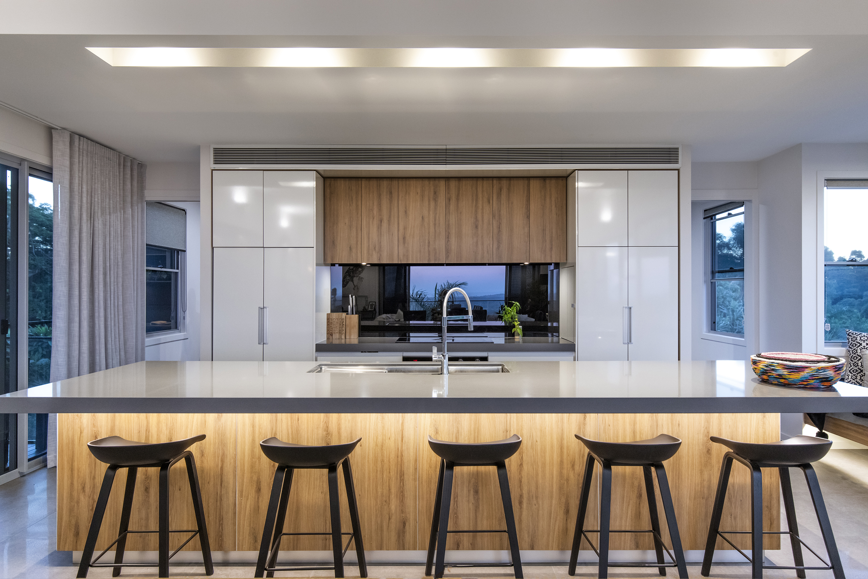 David Berns Real Estate - “FAMOUS ARTISTS HOME” PARALLEL TO THE COAST ...