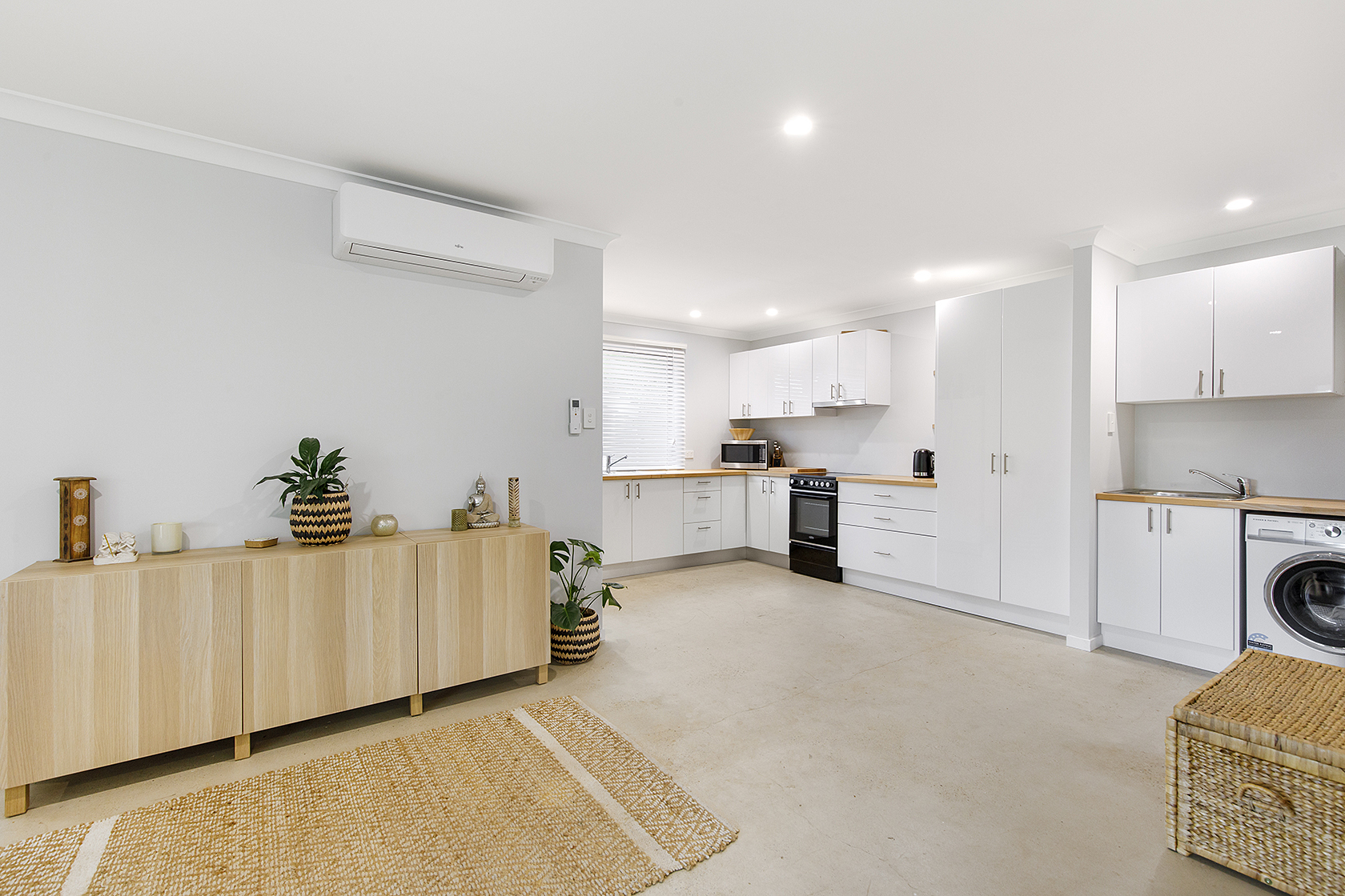 David Berns Real Estate - FAIRYTALE QUEENSLANDER WITH DUAL LIVING