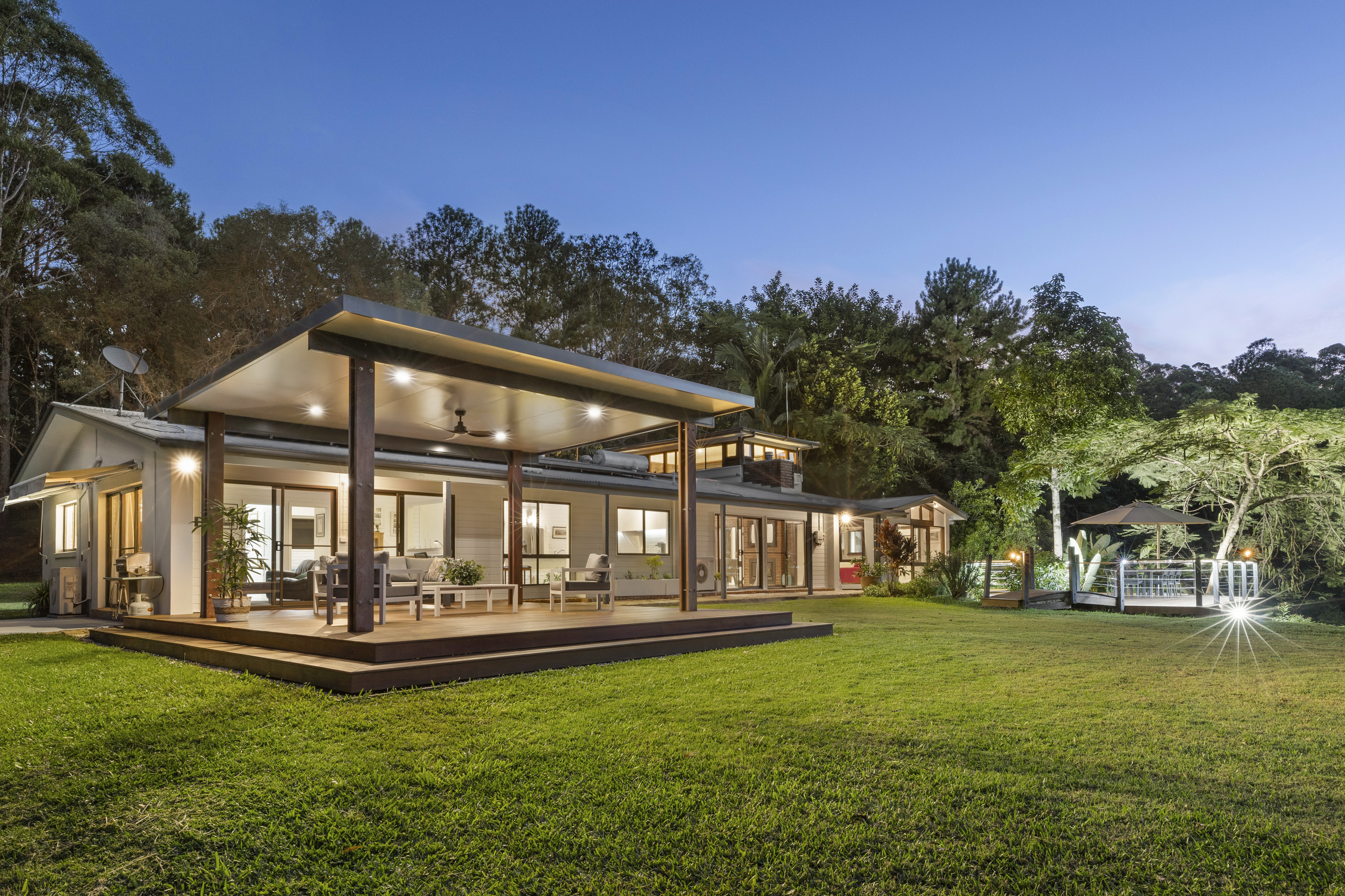 Noosa hinterland & acreage specialists in Doonan, Eumundi, Tinbeerwah ...