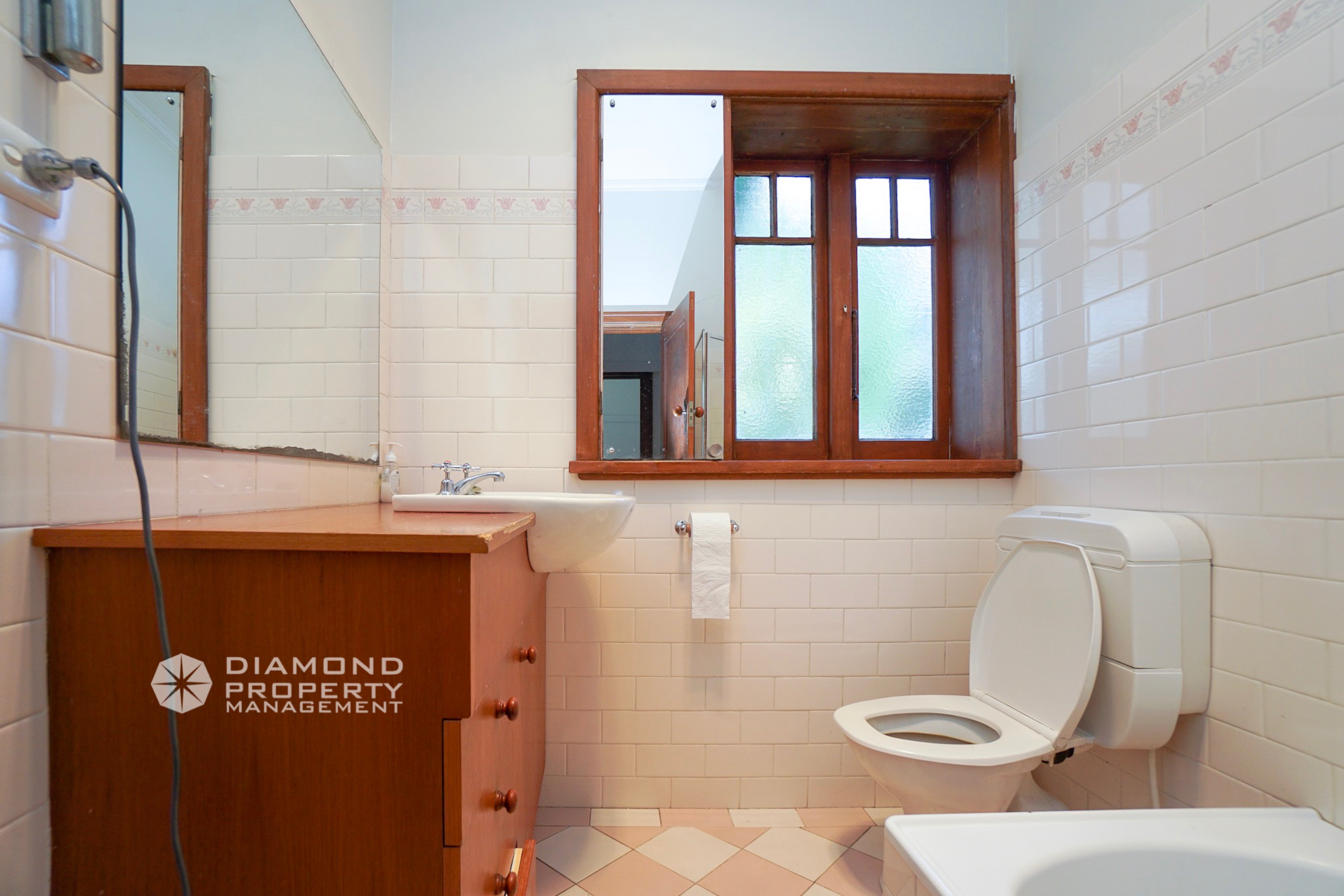 Diamond Property Management - Cozy House In Convenient Location (Balwyn ...