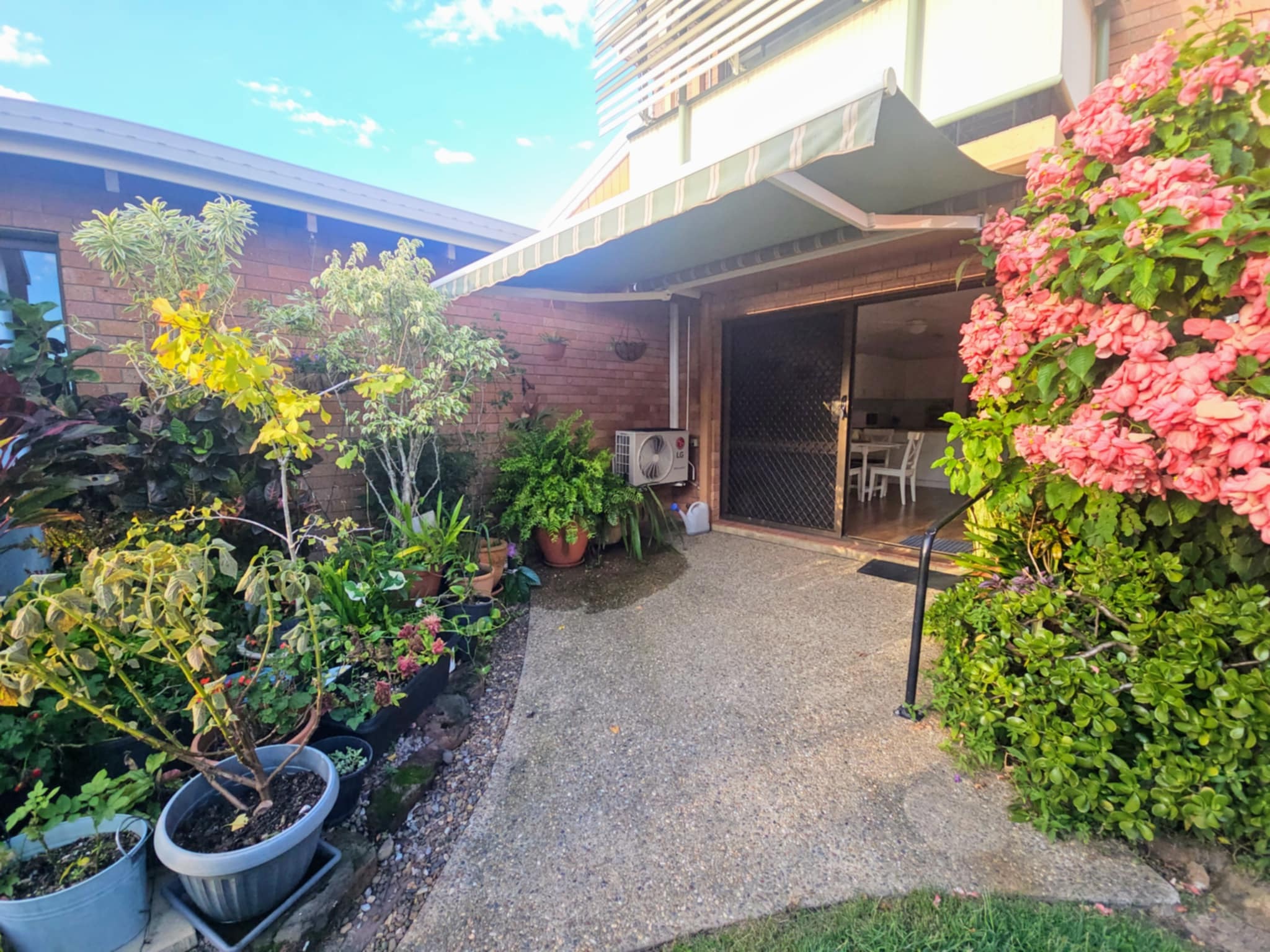 Jan Jones Real Estate - Coastal Living for the Over 50s in Redcliffe ...