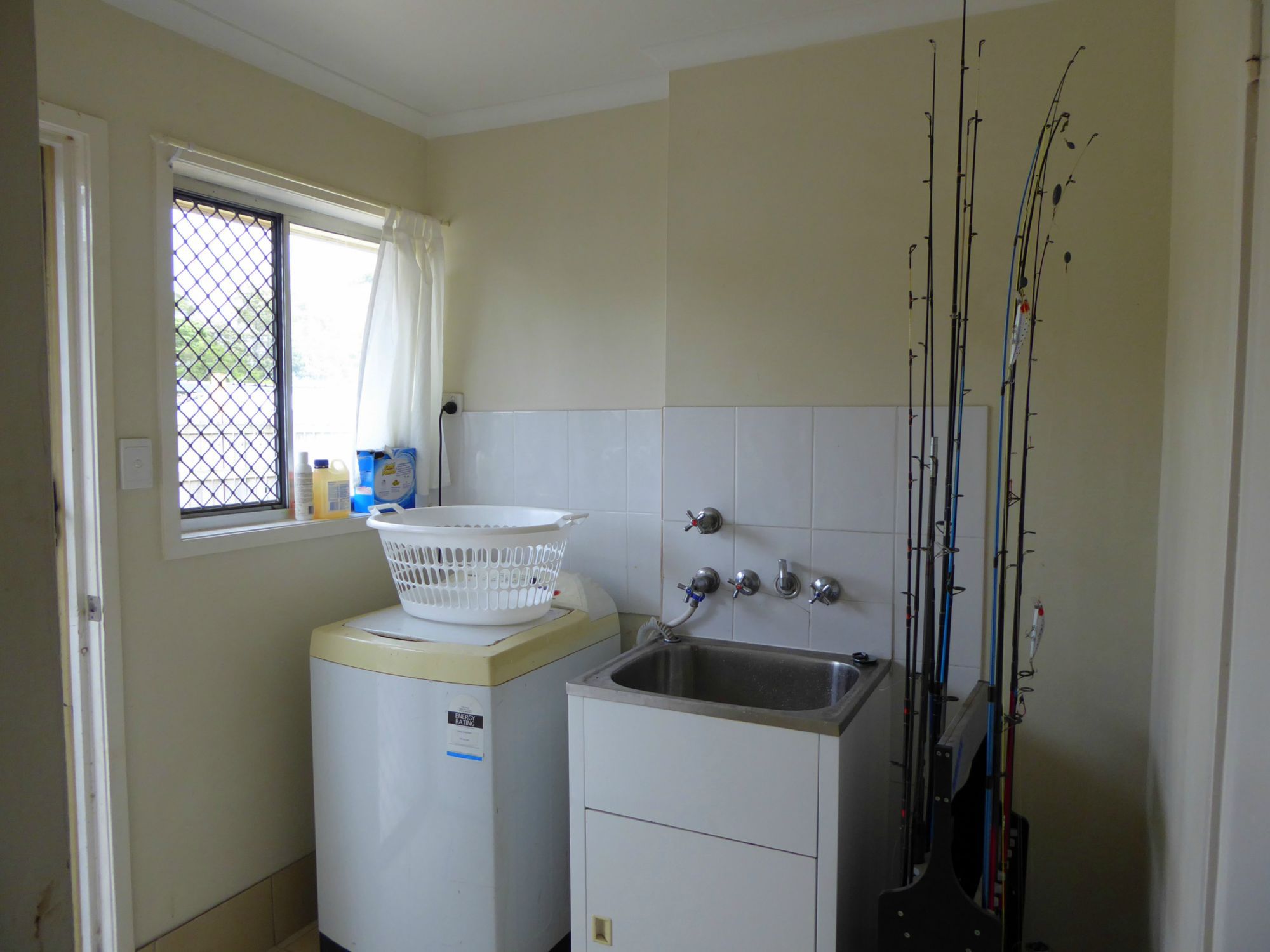 Jan Jones Real Estate - CLOSE TO ROTHWELL TRAIN STATION