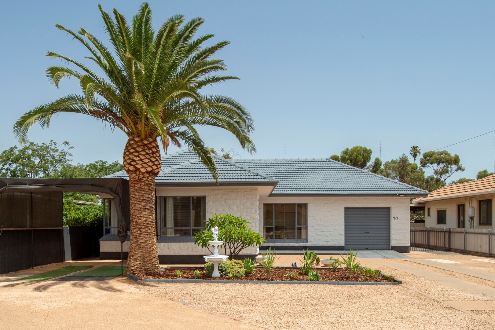 Beautiful Mount Gambier Stone Fronted Home - Lavis Real Estate