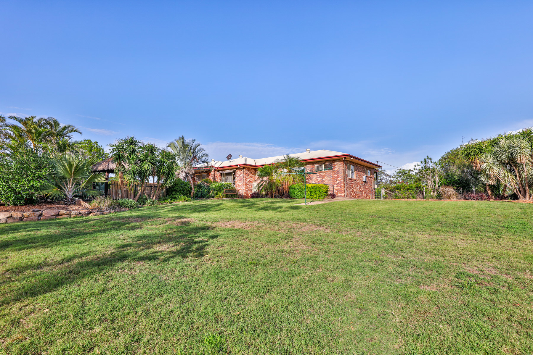 Stunning Acreage Residence - 89 Winland Dr, Deebing Heights QLD 4306