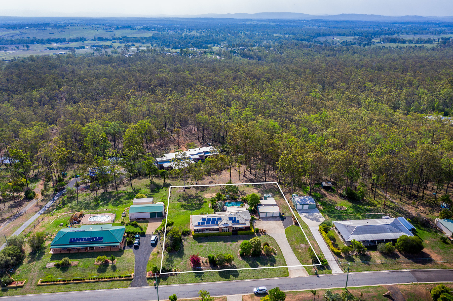 Stunning Acreage Residence - 89 Winland Dr, Deebing Heights QLD 4306