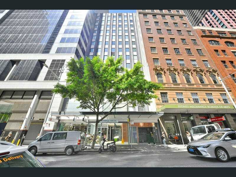 Metro Commercial - PREMIUM OFFICE SUITE WITH HYDE PARK VIEWS