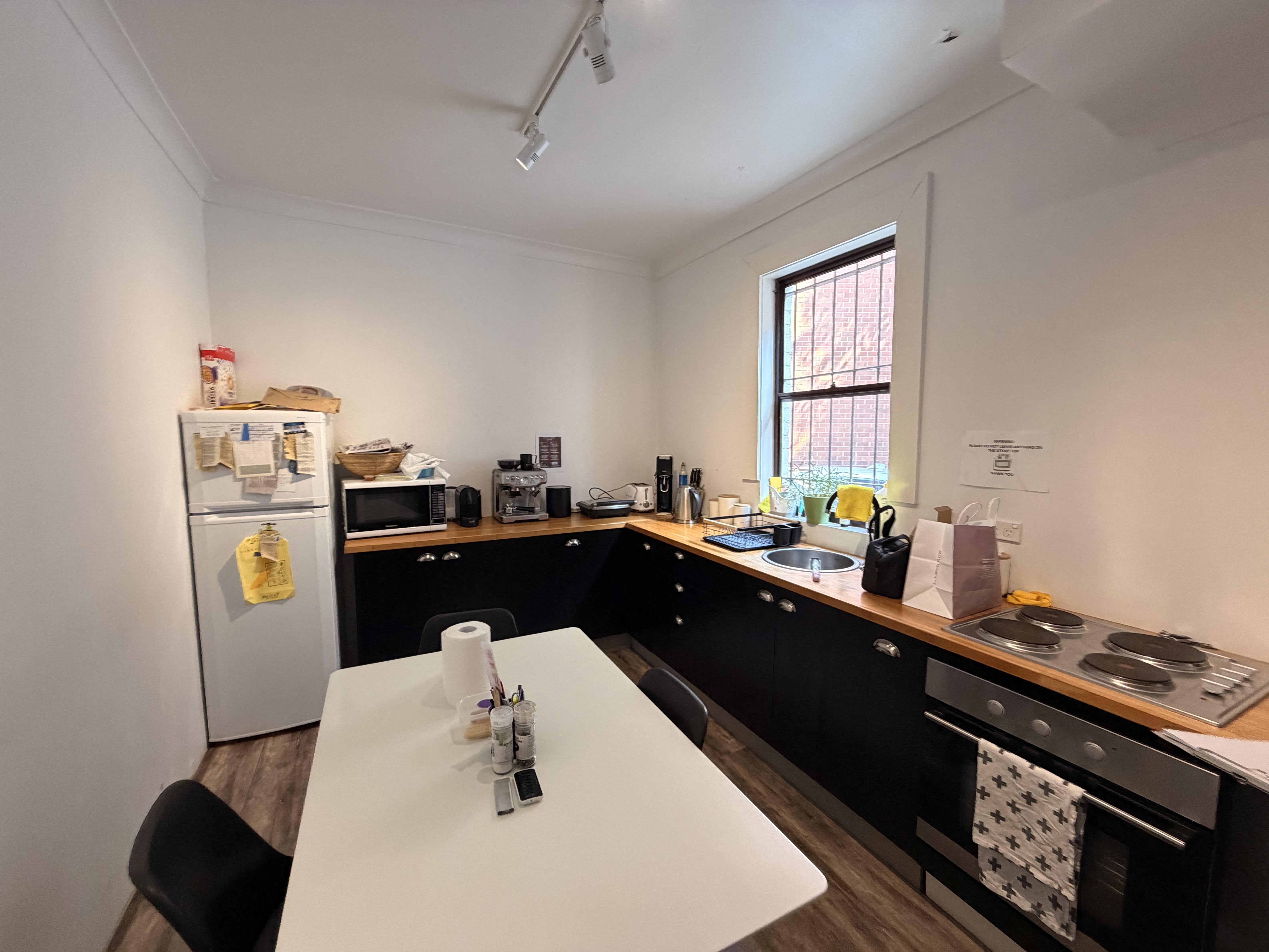 Metro Commercial - SURRY HILLS COMMERCIAL TERRACE IN THE HEART OF THE ...