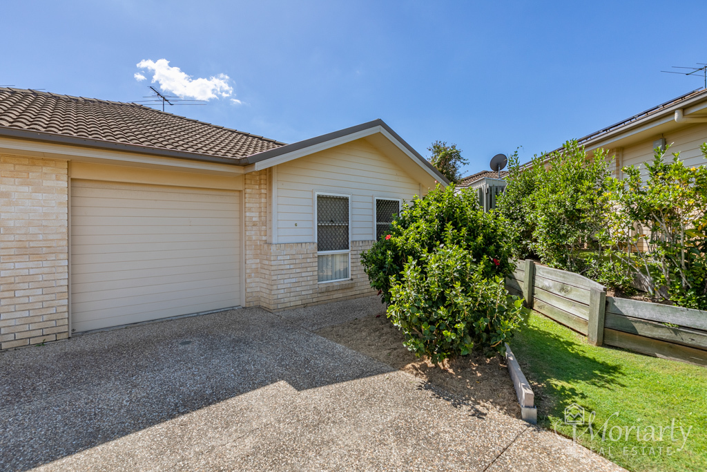 Moriarty Real Estate - Good size unit in a quiet location!