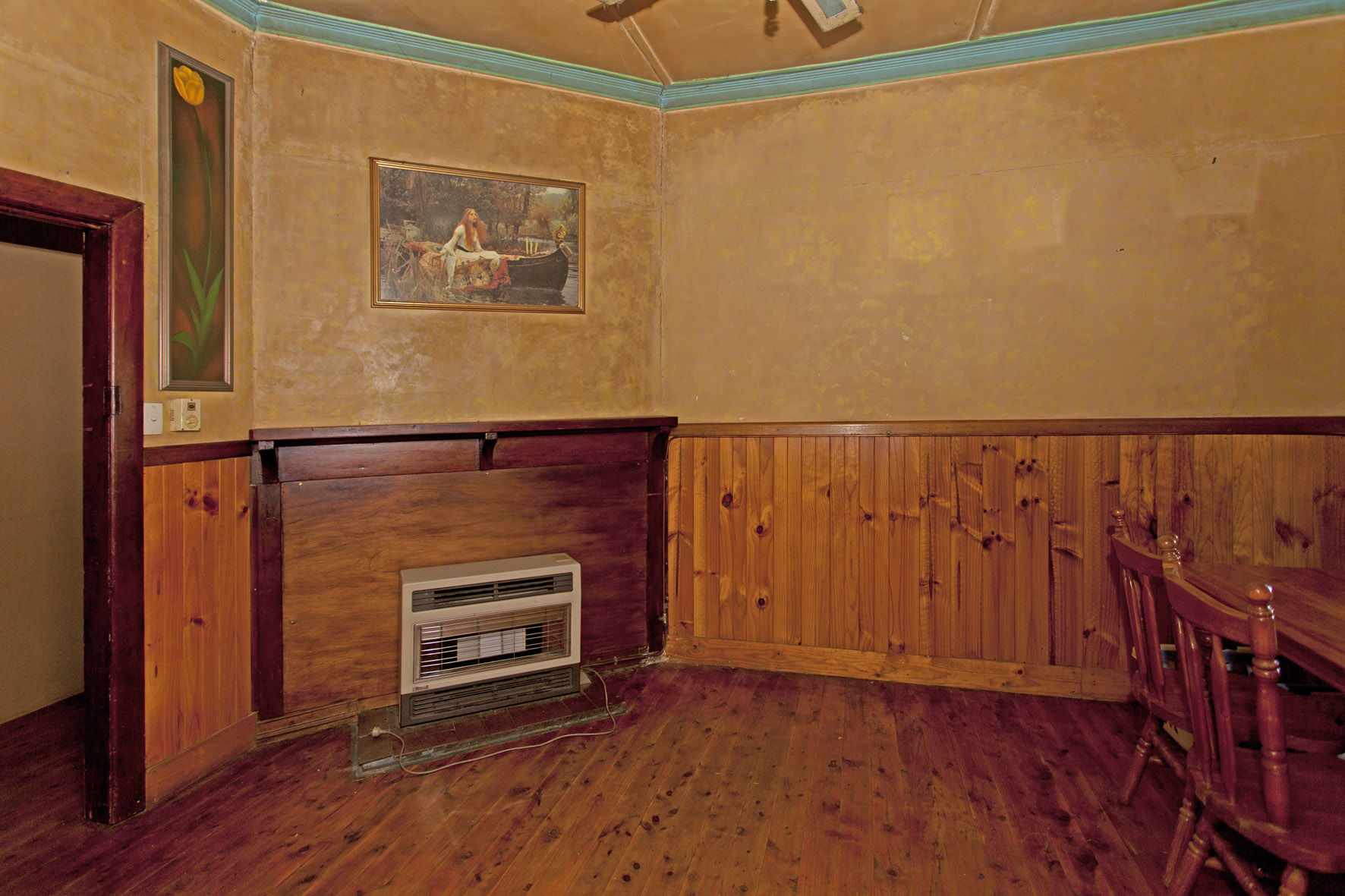 Paull & Scollard Nutrien & Nutrien Ivone Agencies - RENOVATORS DELIGHT