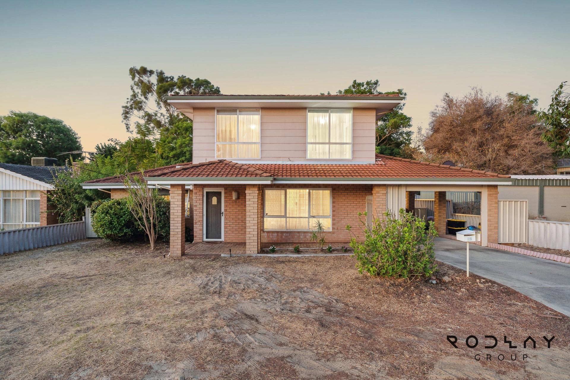 Rodway Group - AWESOME 5X2 FAMILY RESIDENCE