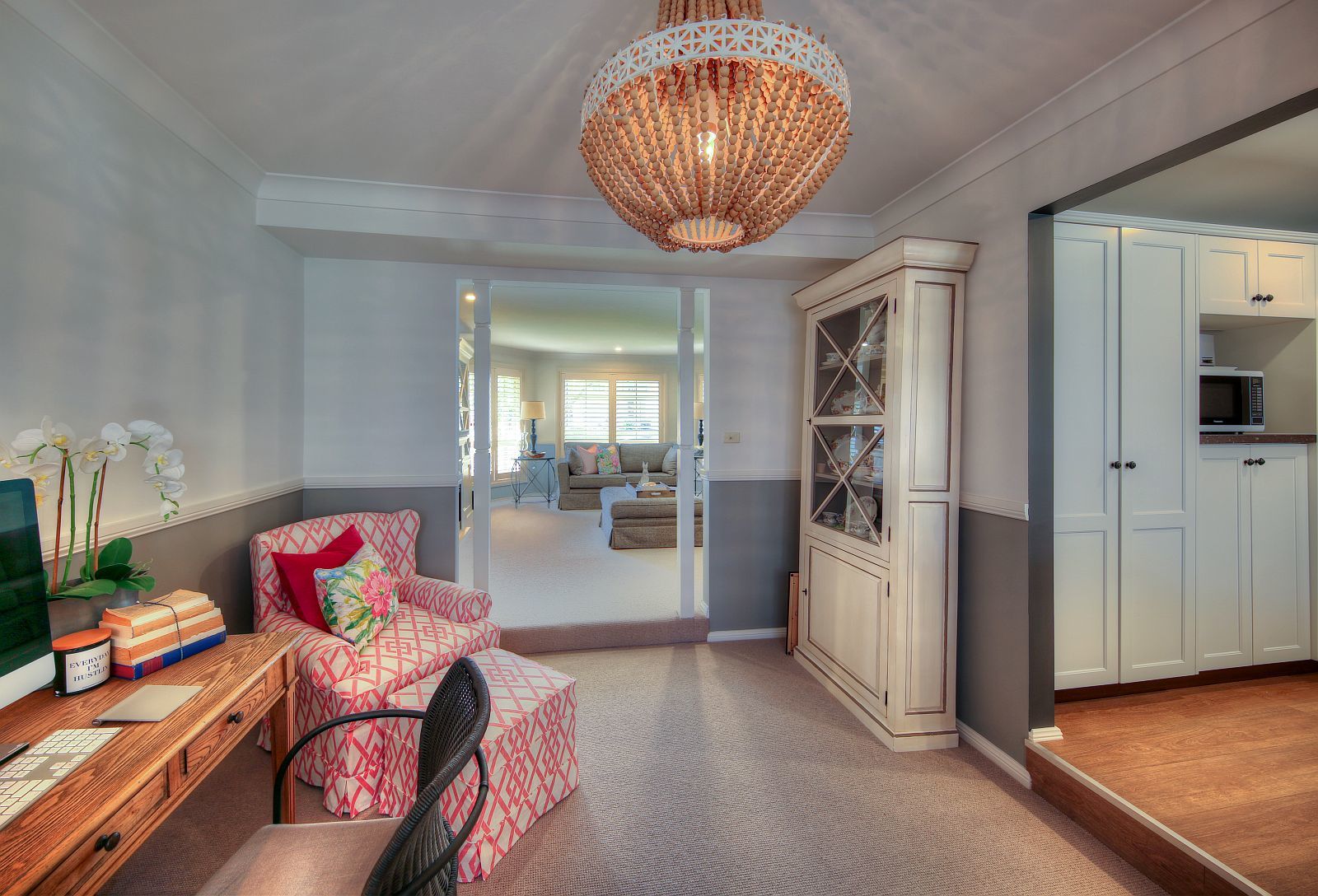 STUNNING EXECUTIVE HOME & SEPARATE GRANNY FLAT - Reside Real Estate