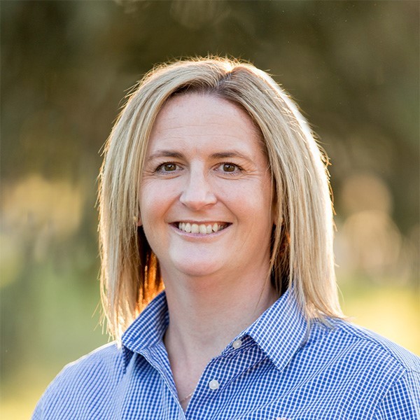 Consultant - Michelle Hewitt - Office Manager - Riverina Livestock ...