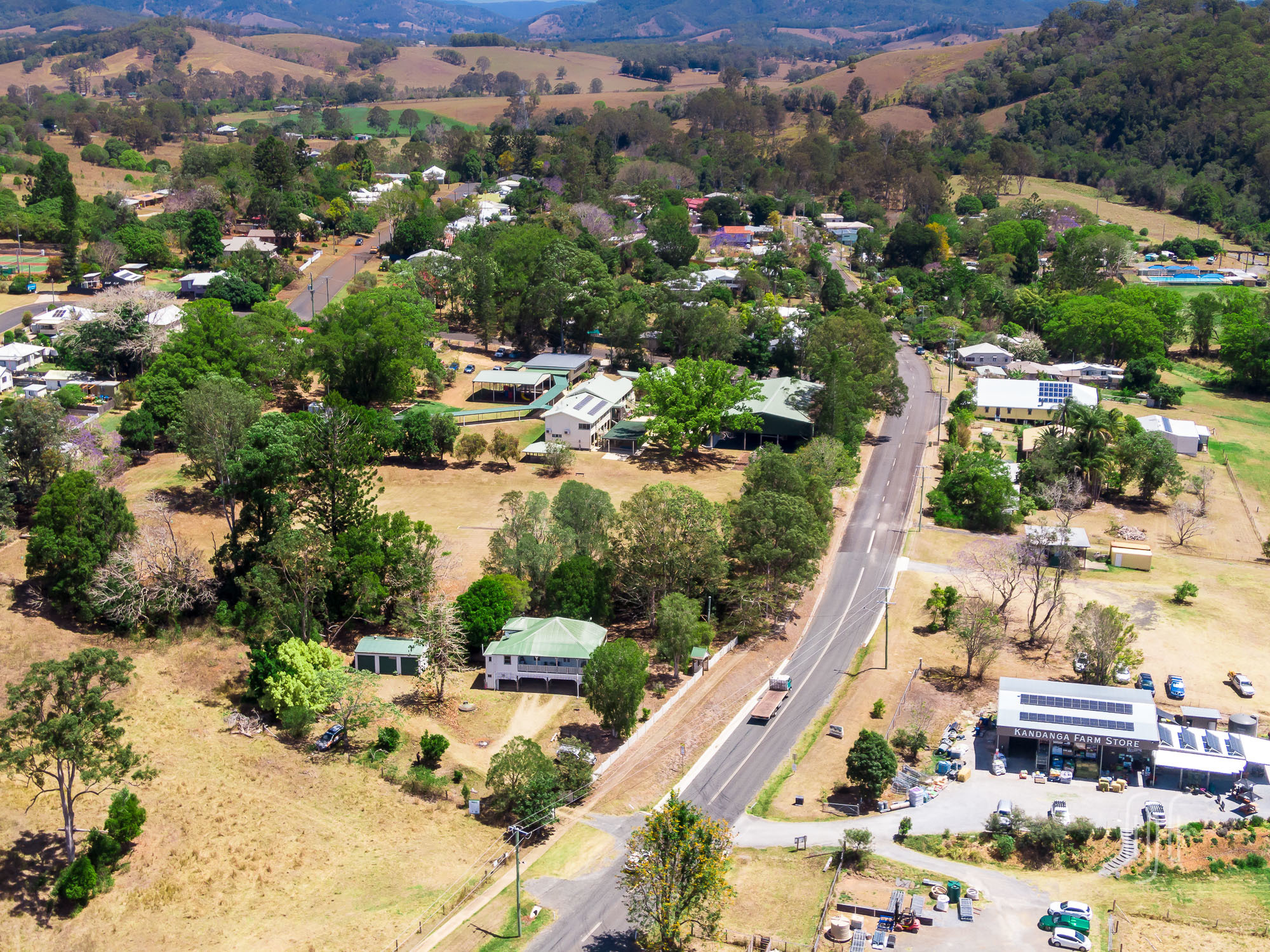 Ron Jeffery Realty - RESIDENTIAL / SEMI-RURAL