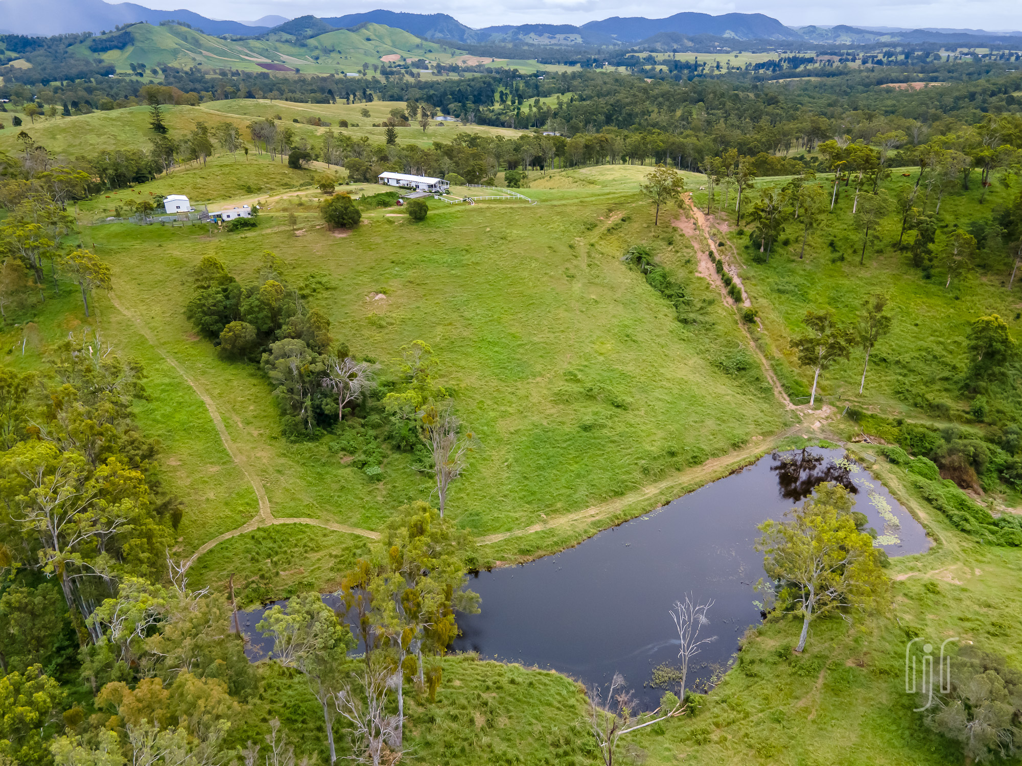 Ron Jeffery Realty - CALICO LAKES