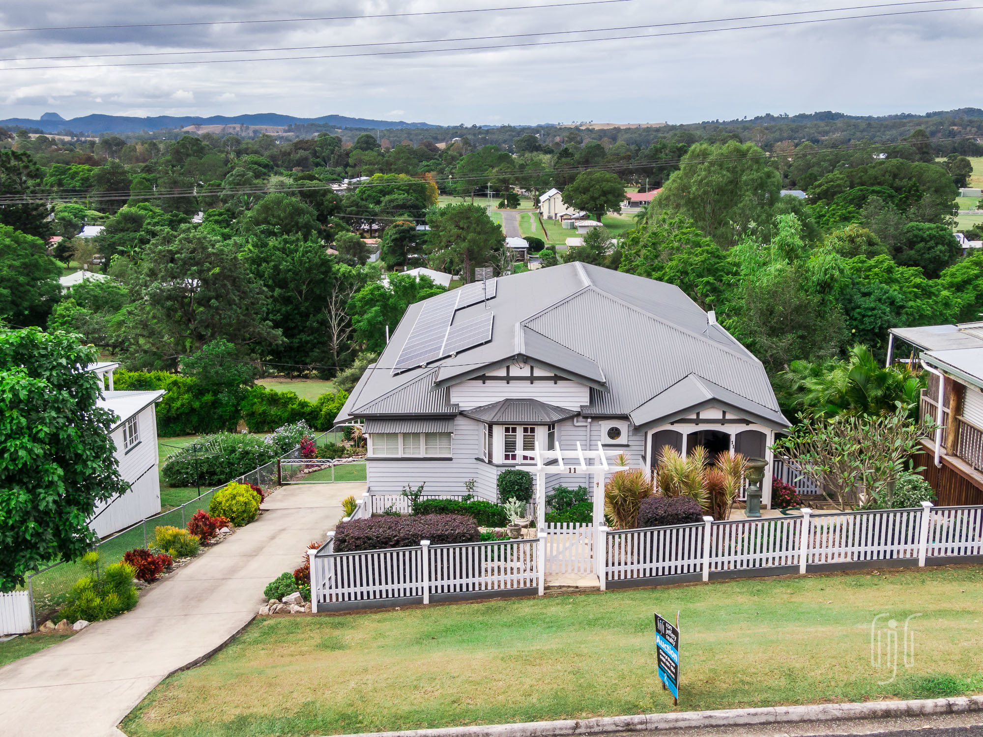 Ron Jeffery Realty - IMBIL'S FINEST HOME ... A CLASSIC QUEENSLANDER!