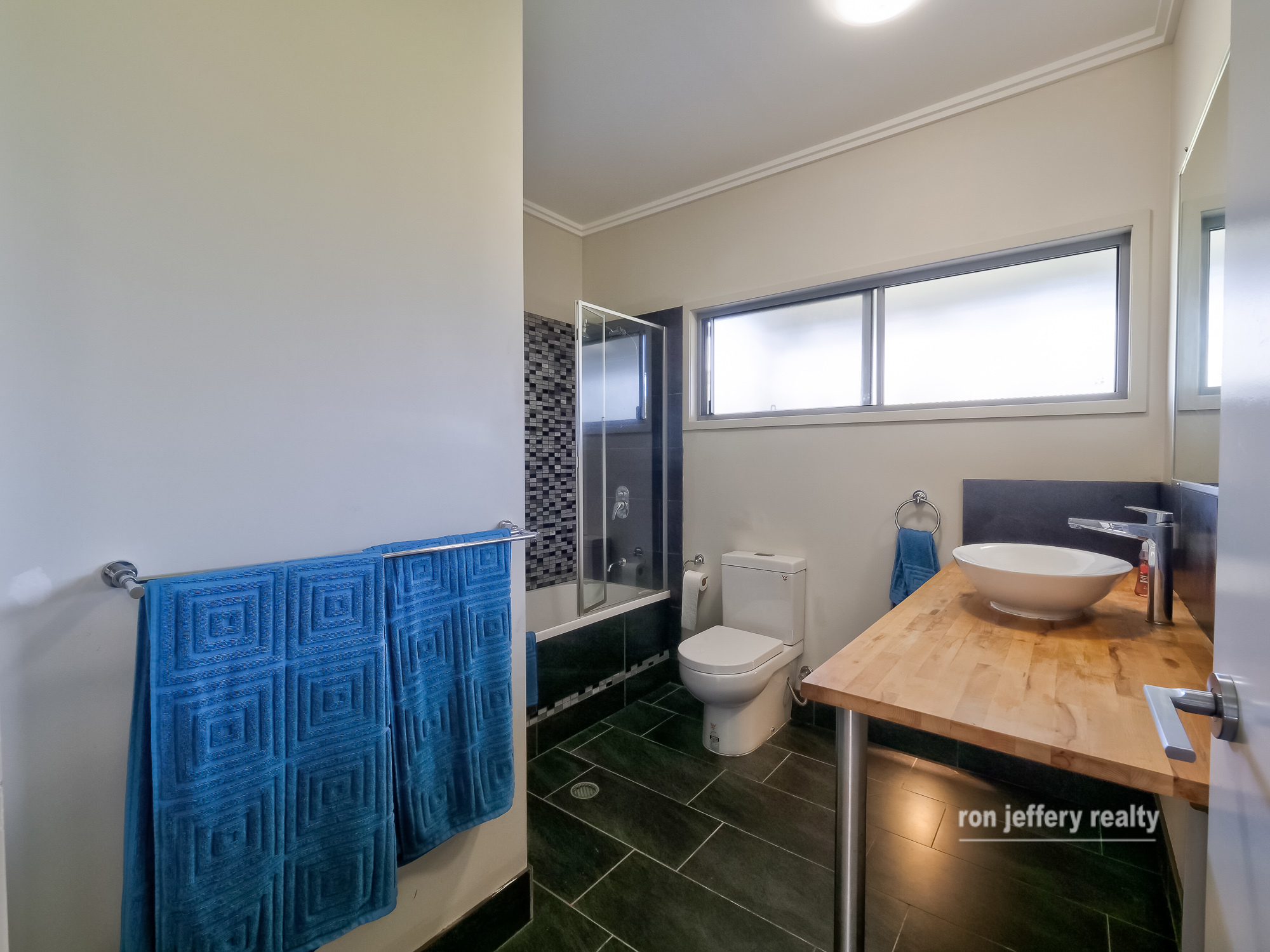 Ron Jeffery Realty - TWO HOMES - 78 ACRES - BELLI PARK