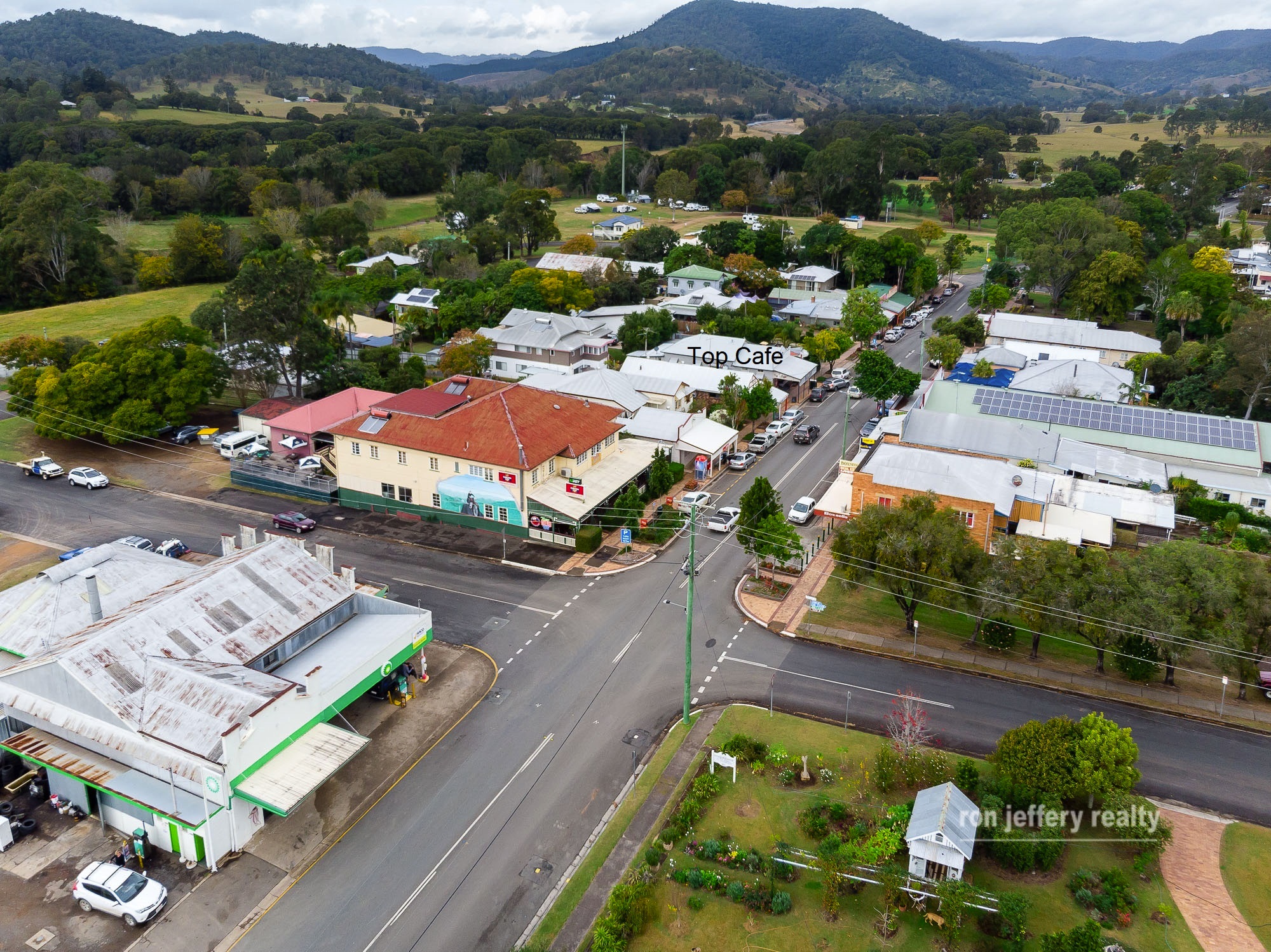 Ron Jeffery Realty - TOP CAFE - KENILWORTH QLD