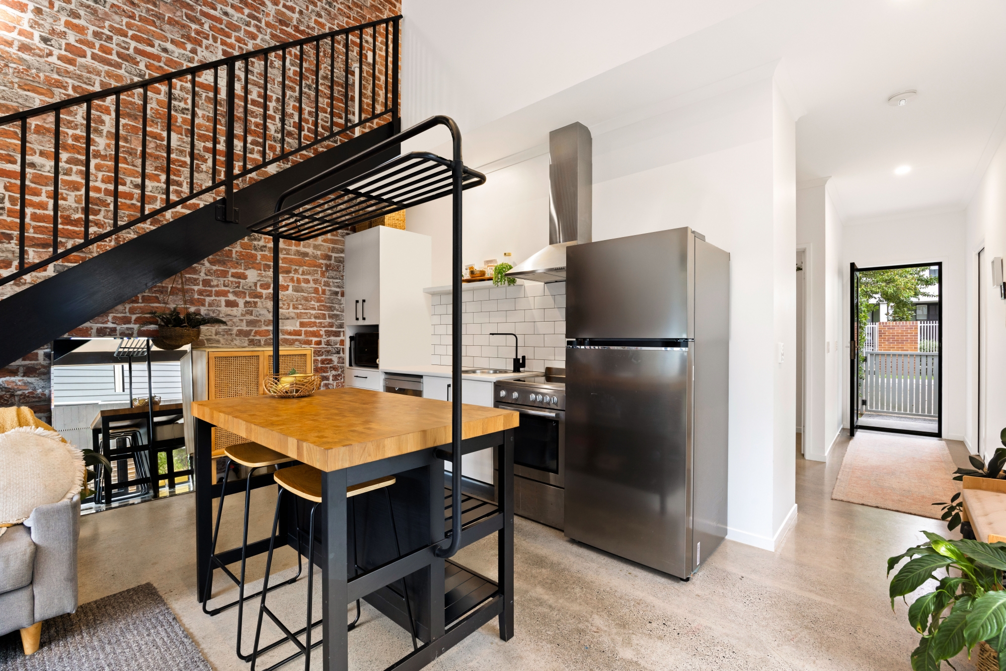 Three bedroom home in heart of Baringa - walk everywhere! - Sunshine ...